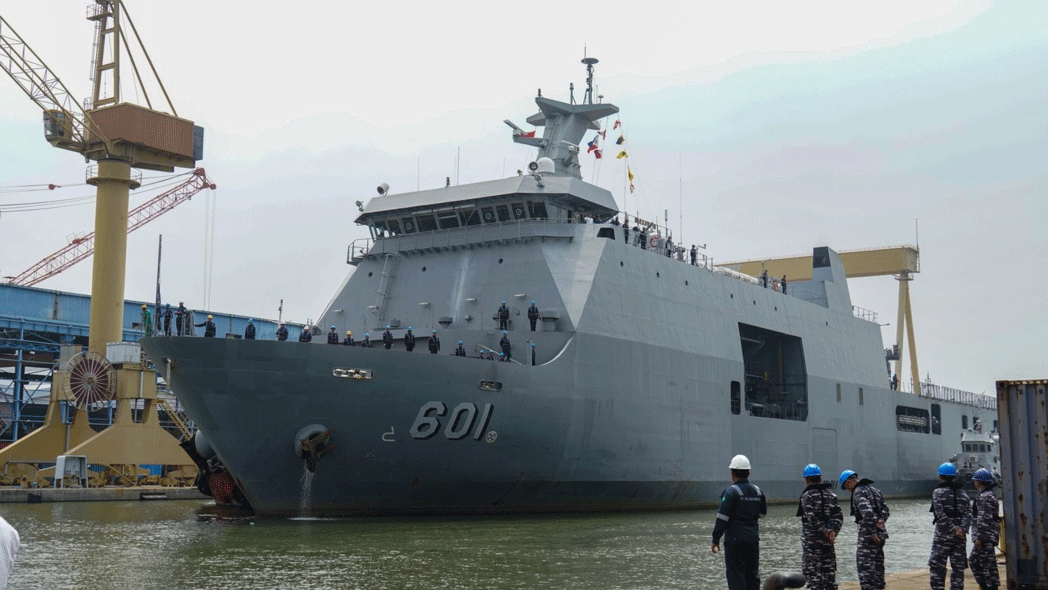 BRP Tarlac Arrives PT PAL Surabaya for Modernization - Naval. Military ...
